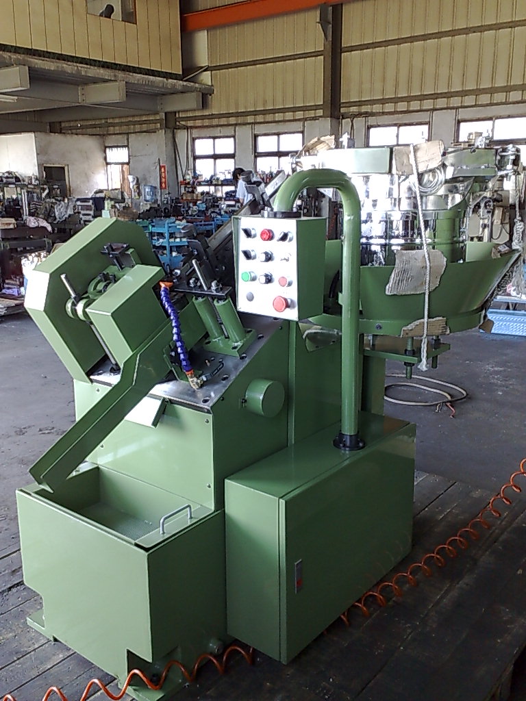 Top 1 Self Drilling Screw Machine for Sale ｜CHUM YUAN CO., LTD 琛元企業有限公司
